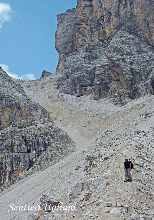 passo della sentinella dal rifugio berti al popera, dolomiti del comelico